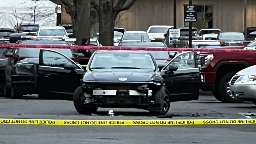 U.S. Border agents shot 2 gang members in Portland, officials say ...